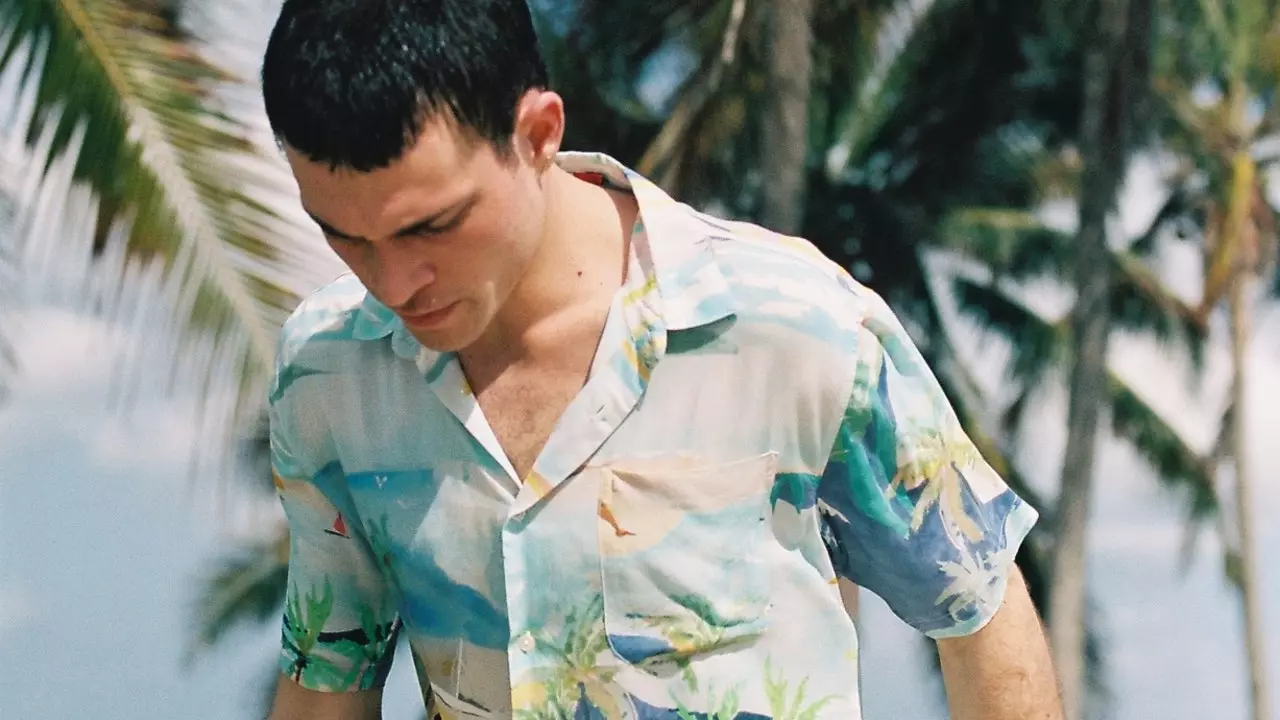 7 brands of printed shirts to not dress like the rest this summer