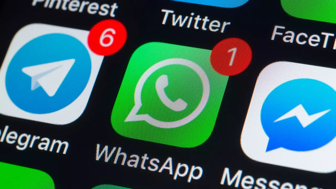 I-Whatsapp: iqhinga lokushiya amaqembu ngaphandle kokubonwa