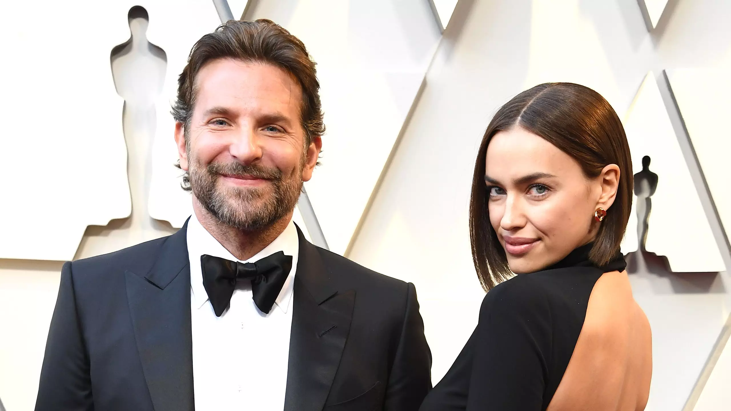 Bradley Cooper an Irina Shayk bei der leschter Editioun vun den Oscaren.