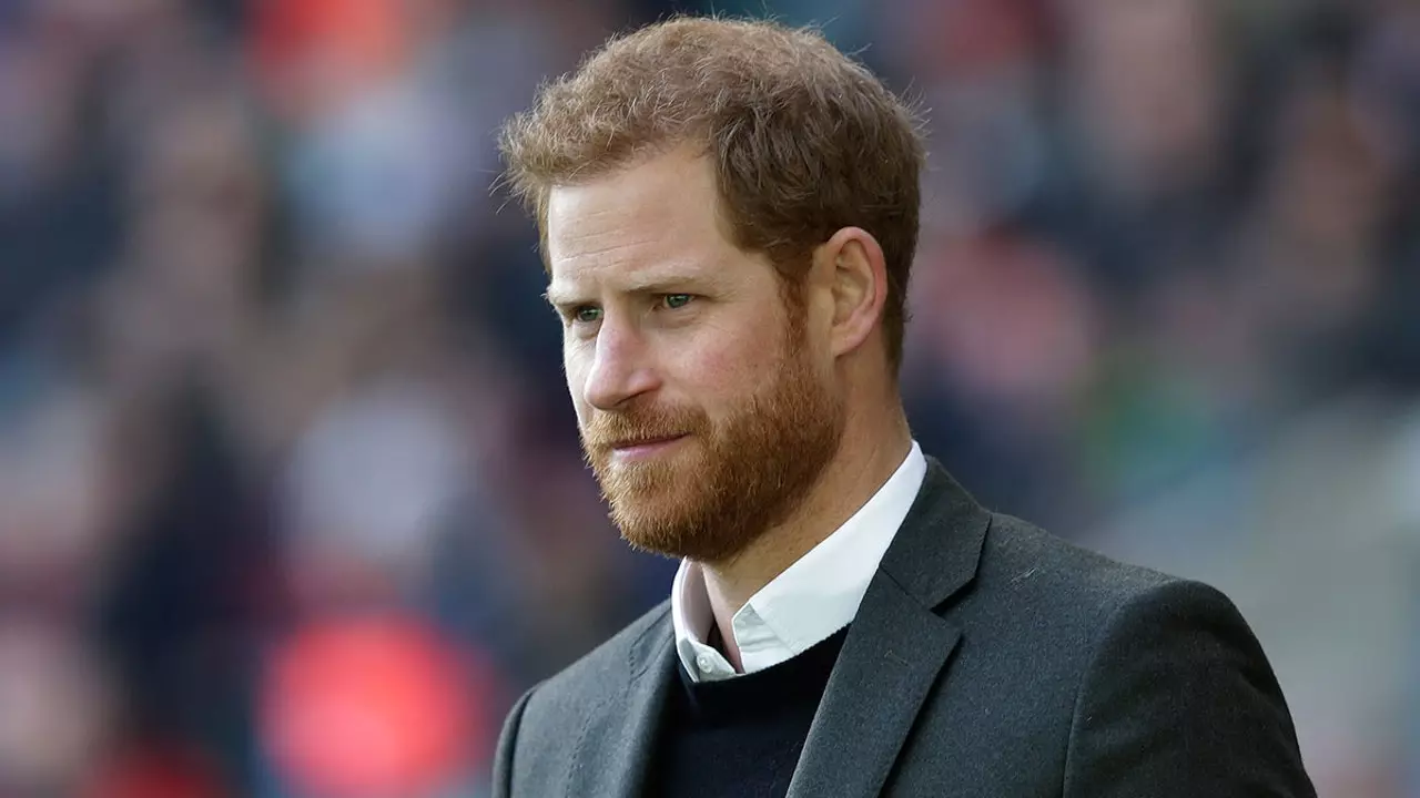 La seule chose dont le prince Harry a besoin pour avoir toujours l'air élégant est un pull à col rond