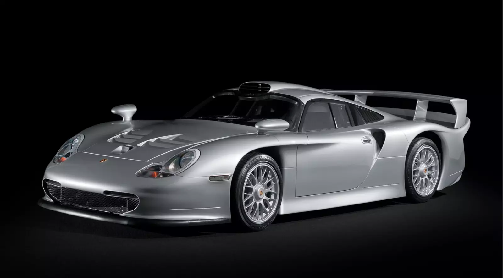 911 GT1 Strassen સંસ્કરણ