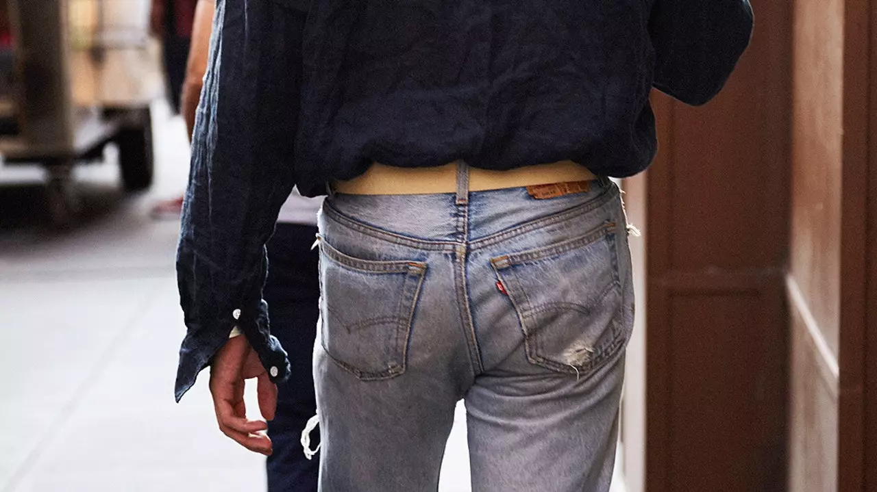 La coupe de pantalon qui convient à tout le monde