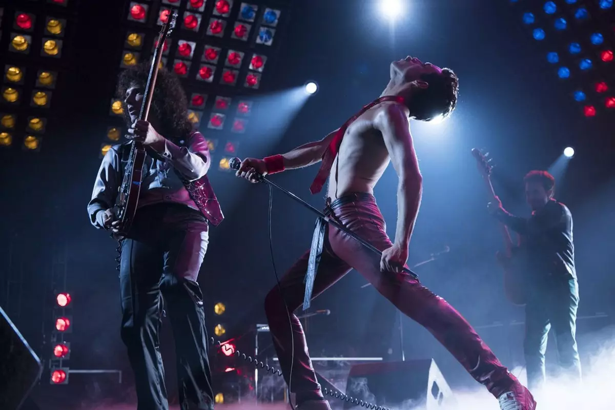 abestiak abesten dituena bohemian rhapsody movie marc martel