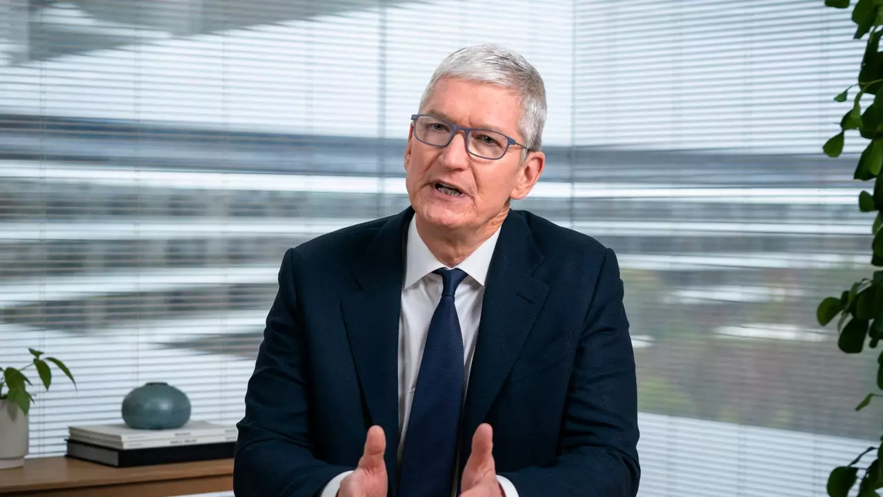 Tim Cook gagnrýnir viðskiptamódel samfélagsneta og varar við því að þau skautast og leiði til ofbeldis