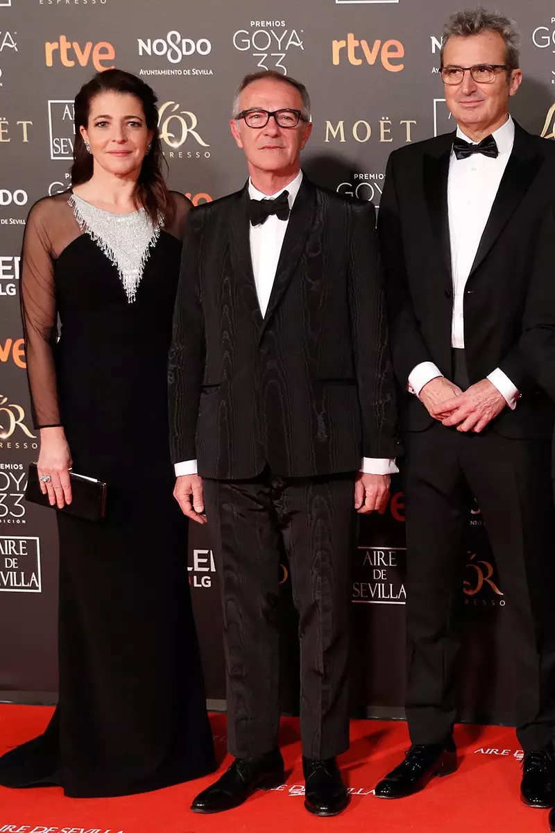 goya awards 2019 minister jose guirao tuxedo ana locking