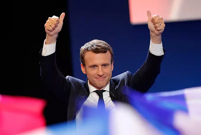 Emmanuel Macron suti