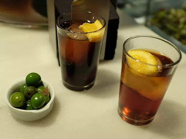 Seger jeung lemon sarta sababaraha olives. Irresistible, katuhu?