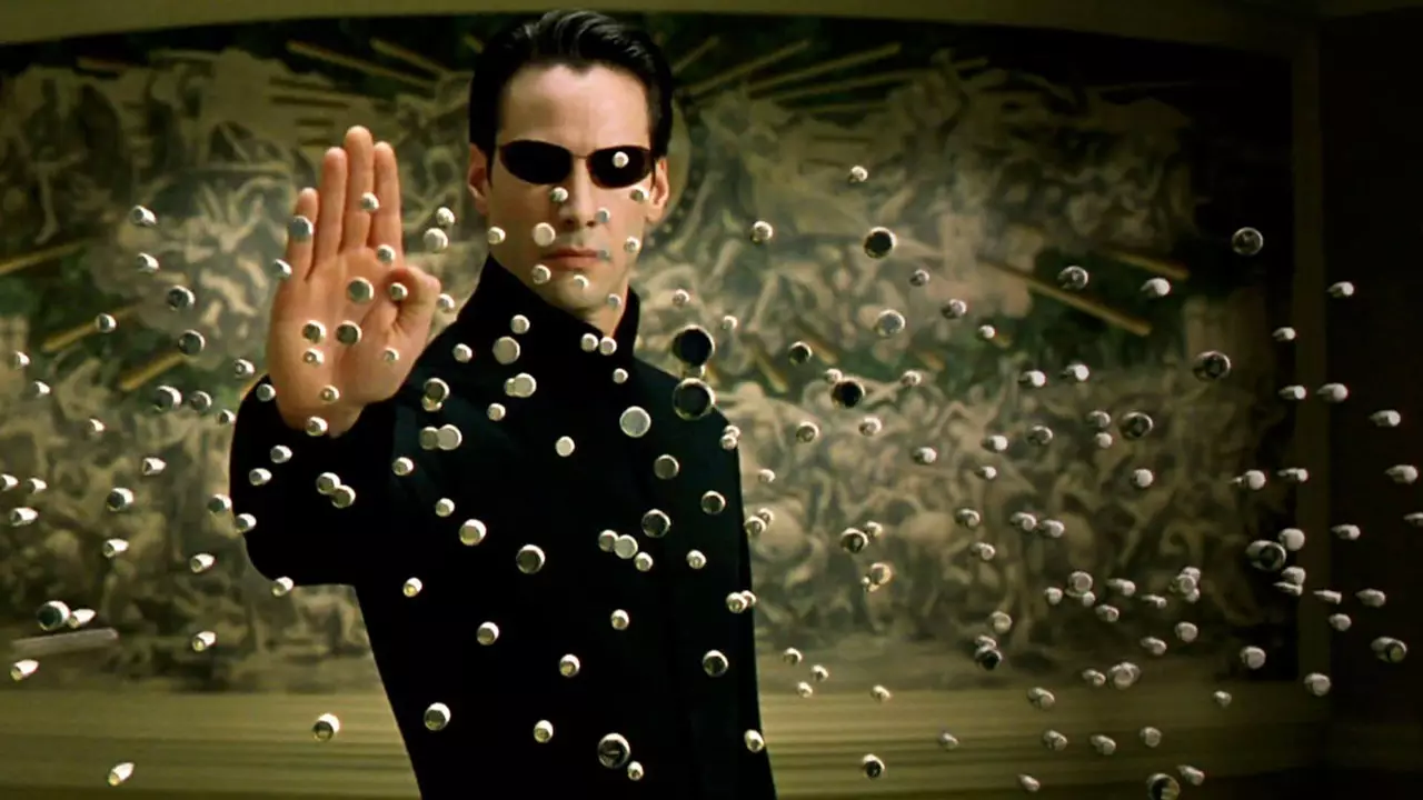 Bydd Keanu Reeves yn dychwelyd fel Neo yn y 4ydd rhandaliad o 'The Matrix'