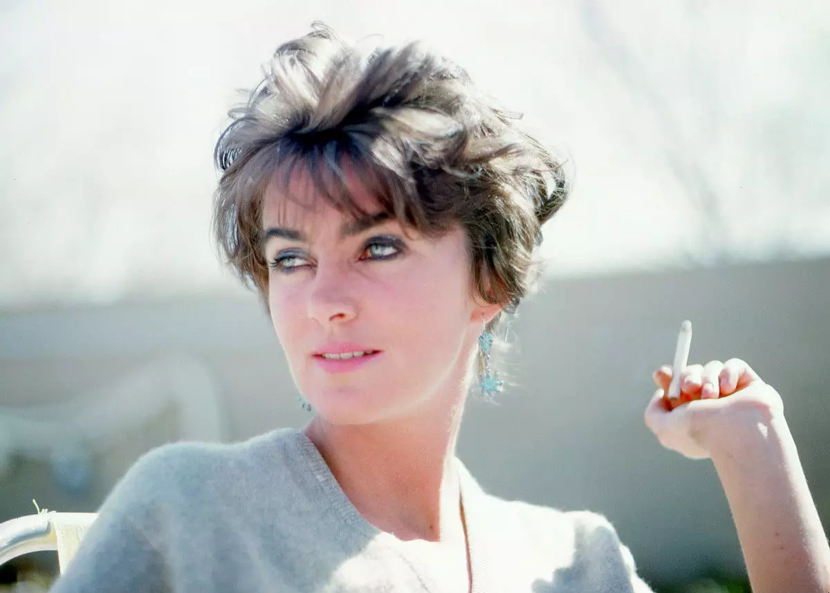 Lucia Berlin nwụrụ n'ihi ọrịa kansa na 2004. Ihe ịga nke ọma ga-abịa afọ 11 ka e mesịrị na 'Akwụkwọ ntuziaka maka nhicha ụmụ nwanyị'.