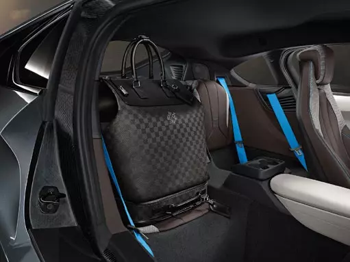 מזוודות לואי ויטון עבור bmw i8