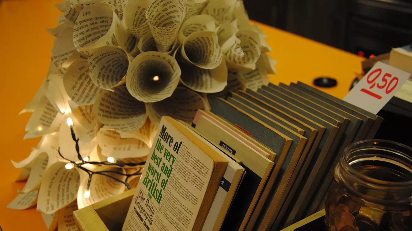 Librairie du café Babèlia