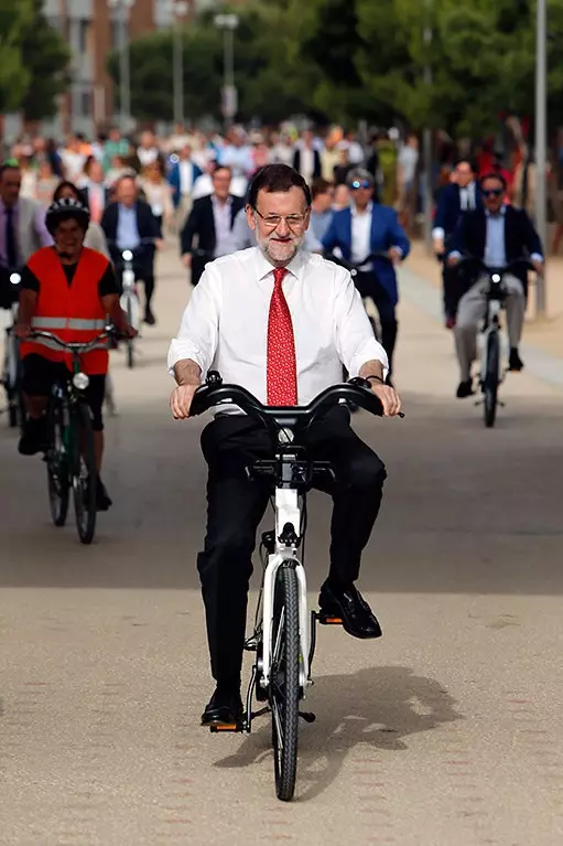 pp rajoy Hope aguirre cifuentes 自行車