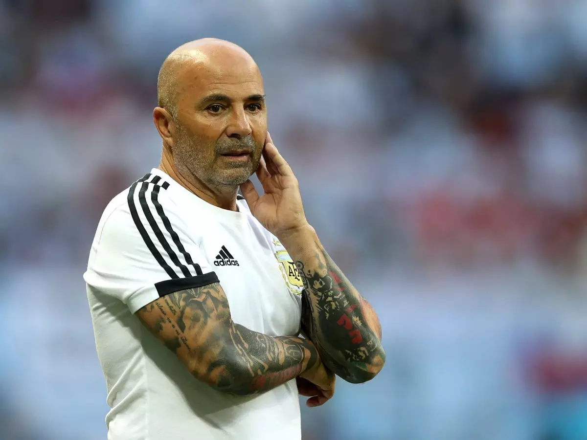 Sampaoli non está entre os adestradores máis elegantes do Mundial de Rusia, pero sen dúbida é o máis tatuado.