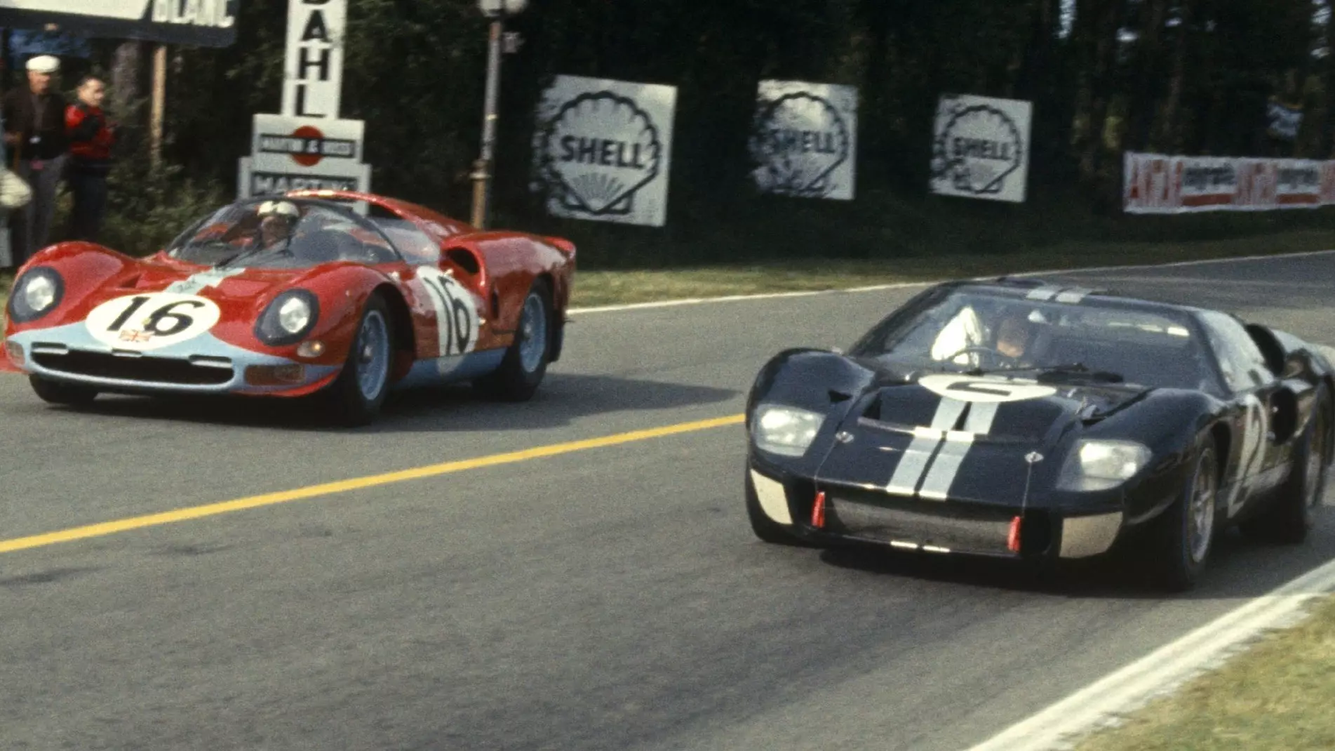 le mans 66 ford ferrari cars