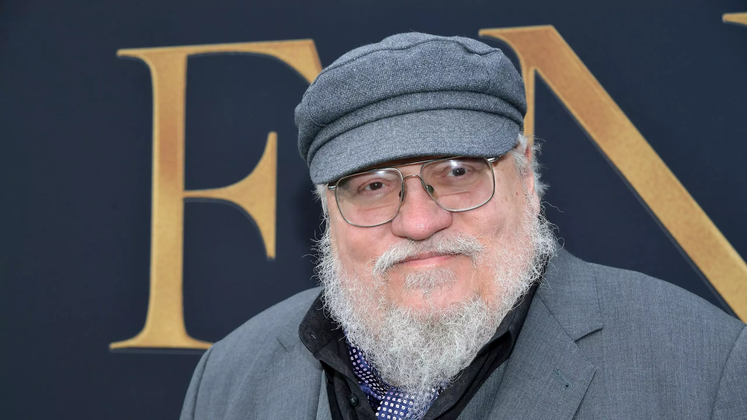 George R.R. Martin auya kure neThe Winds of Winter, bhuku rechitanhatu muRwiyo rweIce neMoto akatevedzana.