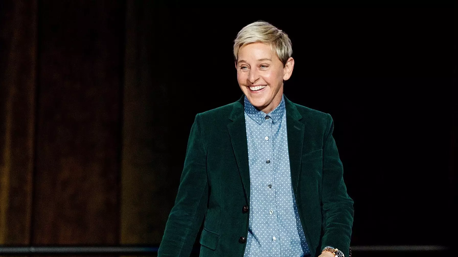 Ellen DeGeneres ferrast in famylje mei 1 miljoen dollar ... en wow