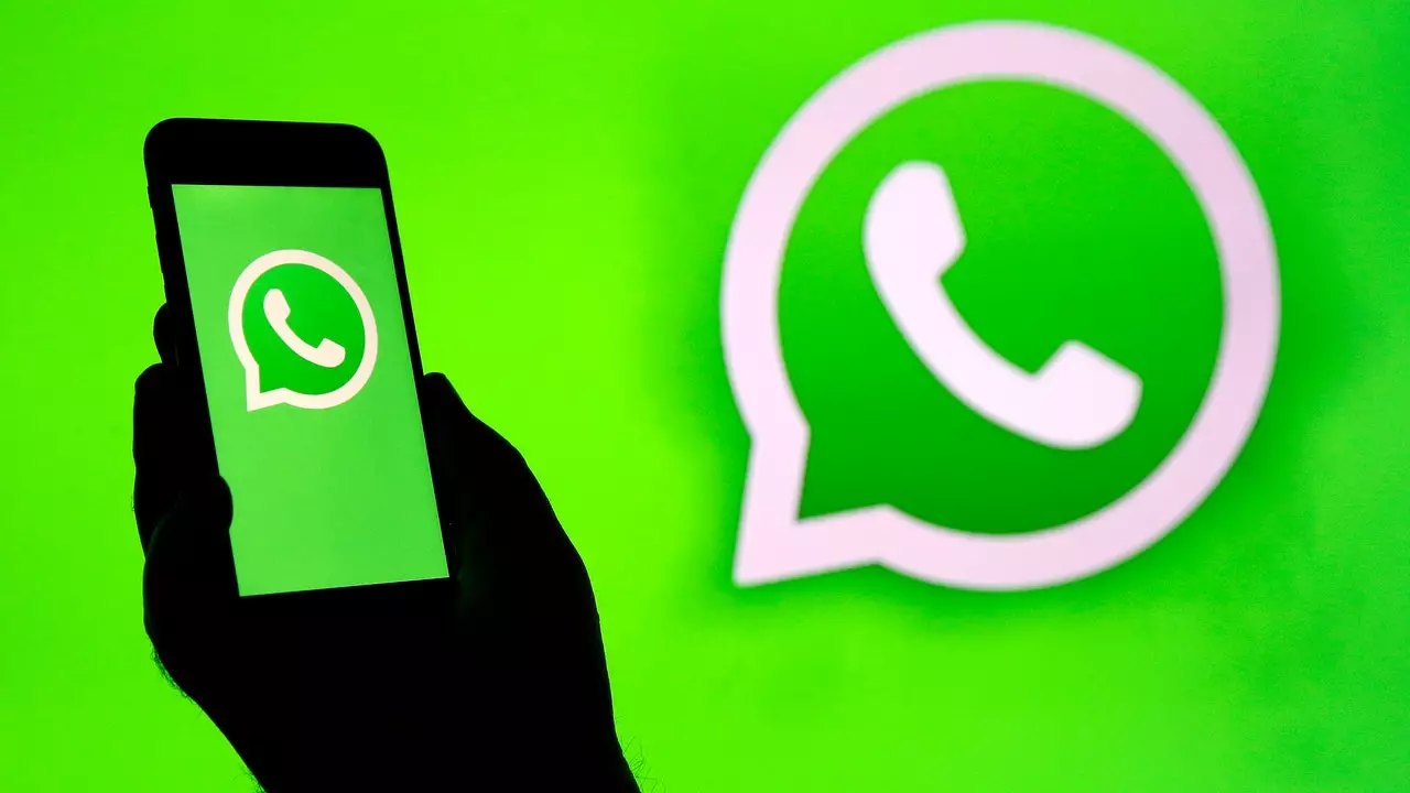 WhatsApp mempersembahkan kebaharuannya yang paling penting dalam beberapa tahun untuk kelihatan lebih seperti rangkaian sosial