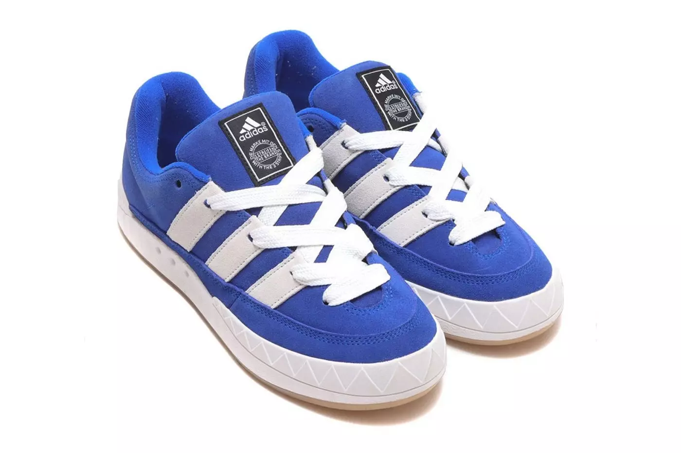 Adidas Adimatic „atmos Blue“ vás na každém kroku přenese do 90. let