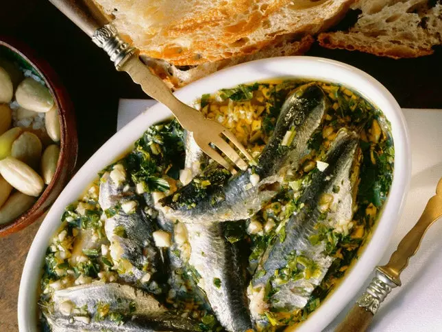 anchovy am Esseg