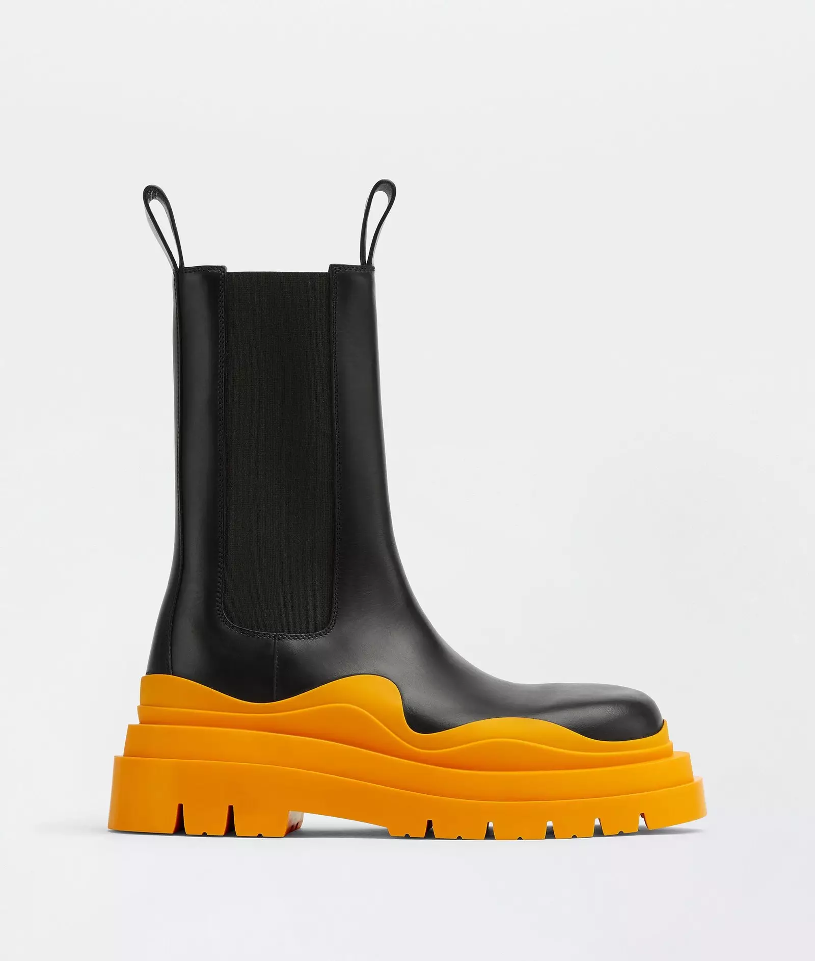 Do you like these J Balvin boots? Hurry because they could disappear at any moment