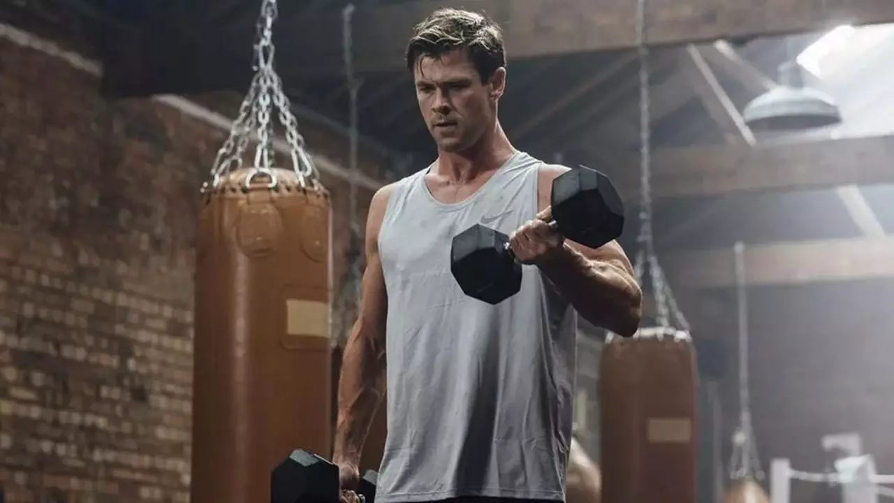 Trening Chrisa Hemswortha, by mieć ramiona jak Thor
