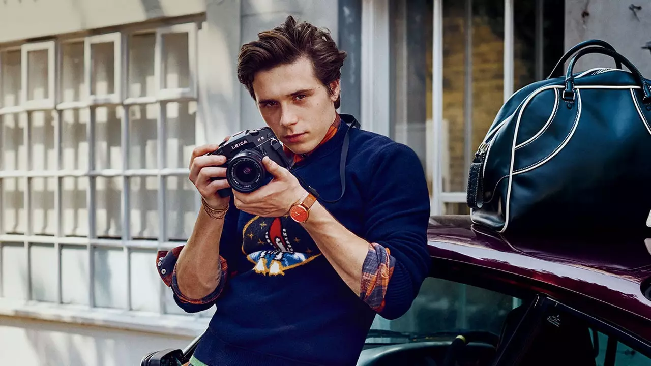 Wiemy, jaka jest ulubiona kurtka Brooklyn Beckham na tę zimę