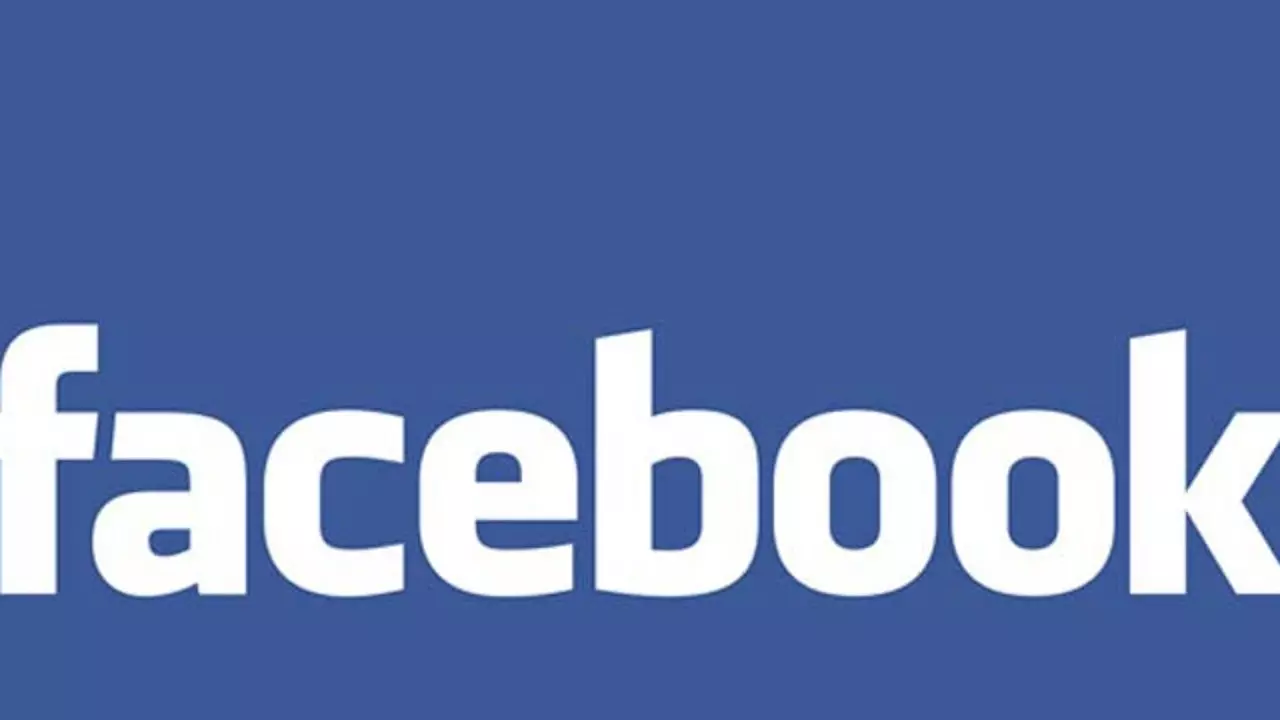 Facebook သည် သင်၏သတင်းစာဖြစ်လိုသည် သို့မဟုတ် Twitter ကို ကော်ပီကူးလိုသည်။