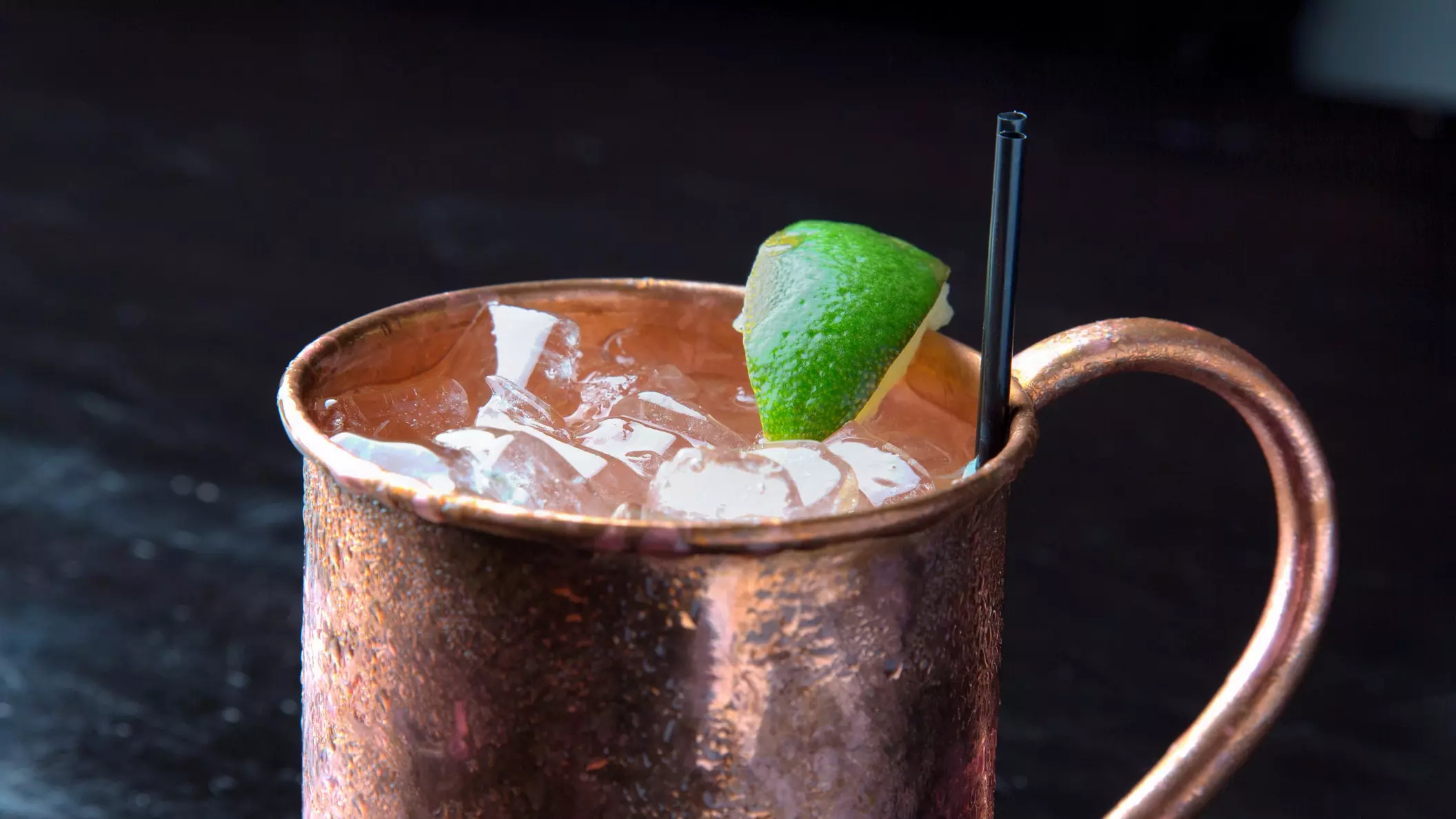 Moscow Mule cocktail ທີ່ອາດຈະເປັນ gin ແລະ tonic ຕໍ່ໄປ
