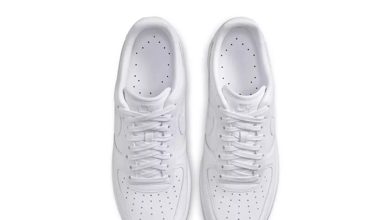Nike Air Force 1 Fresh - гэта белыя красоўкі з ноткай раскошы