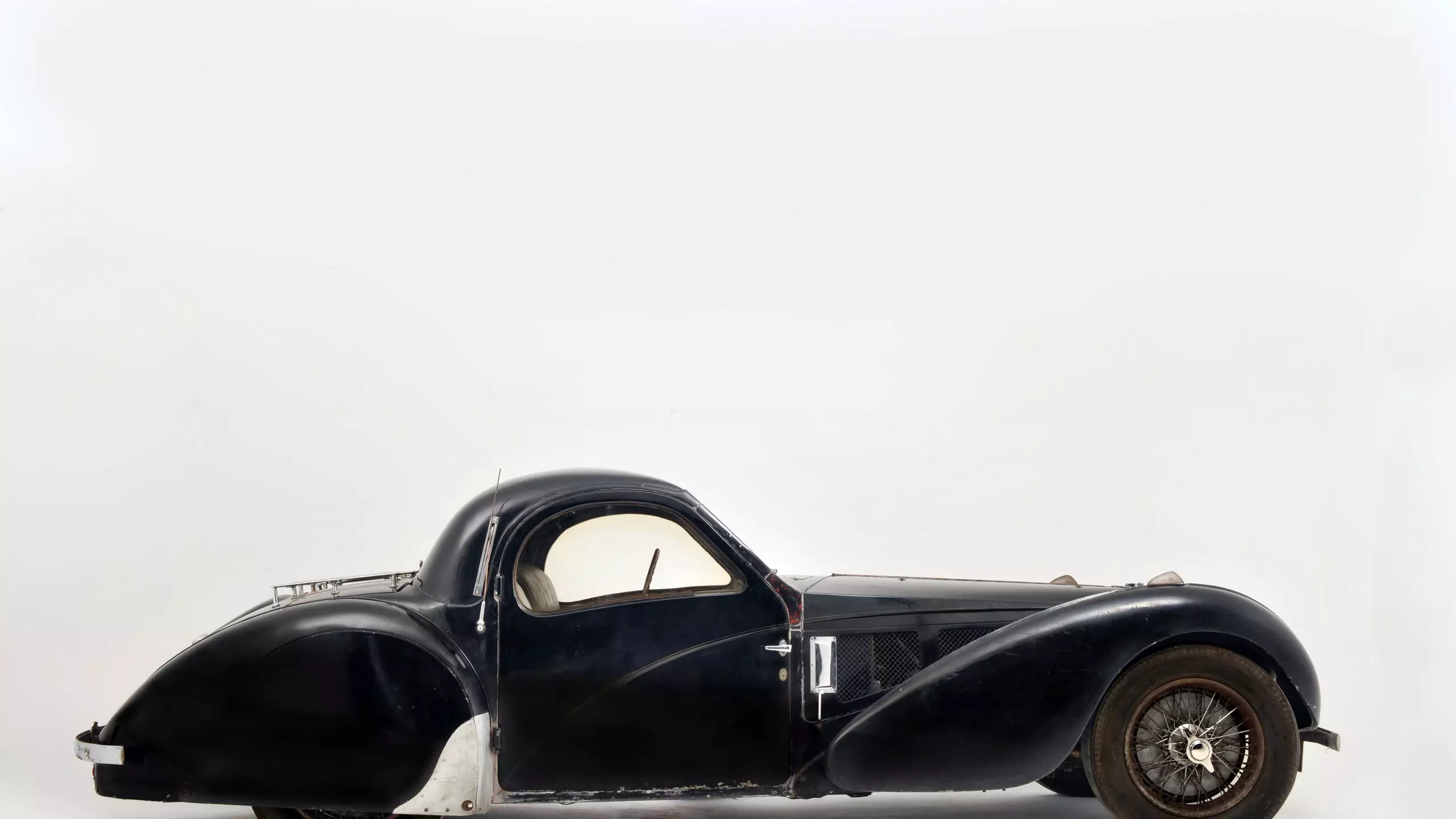 Bugatti ប្រភេទ 57S 1937 ។ ដោយ Simon Clay ។