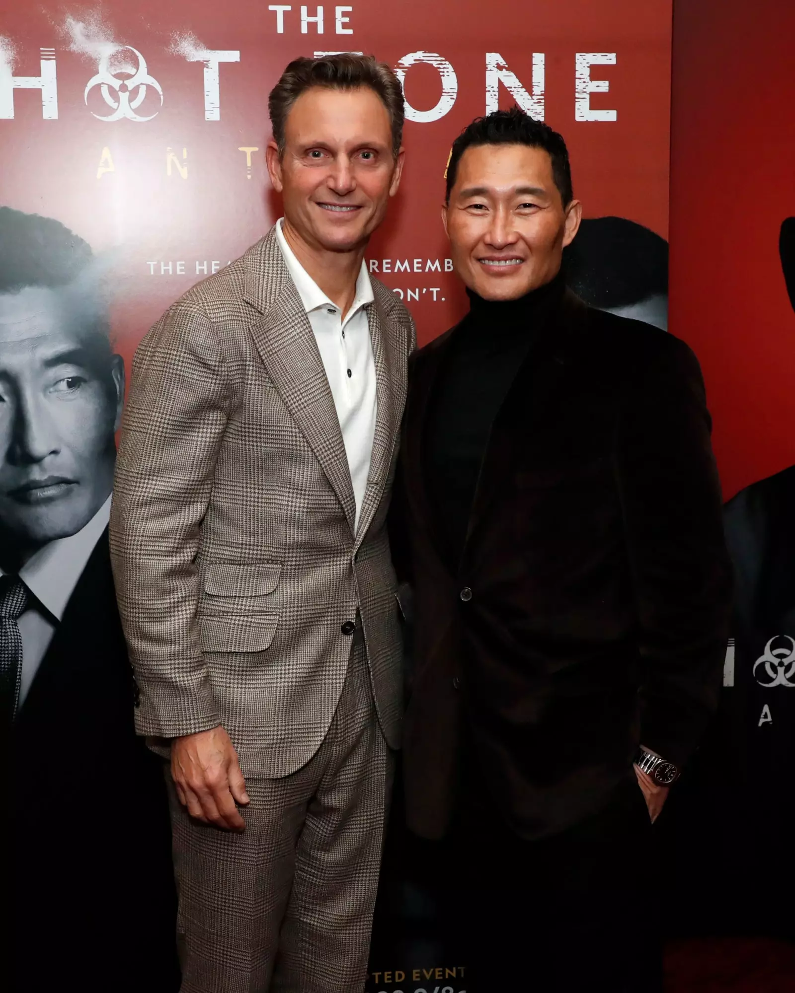 Toni Goldwyn we Daniel Dae Kim Nýu-Yorkorkuň “National Hot Geographic” filminiň “Hot Zone Anthrax” filminiň premýerasyna gatnaşýarlar