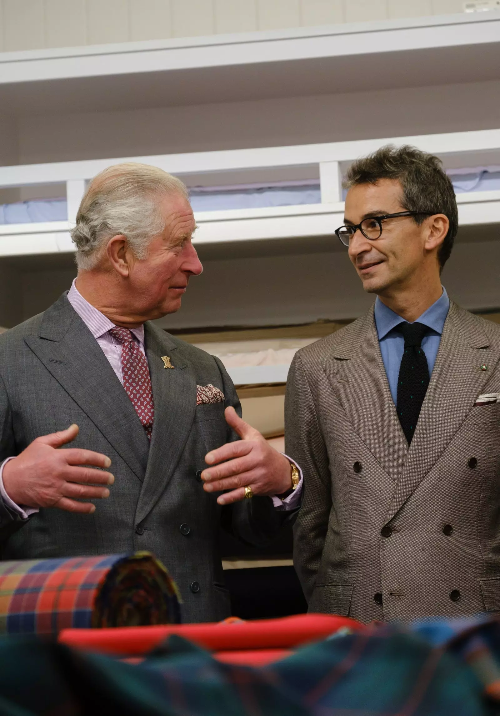 Принц Чарлз от Англия се обедини с Yoox NetaPorter Group, за да разработи капсулна колекция...