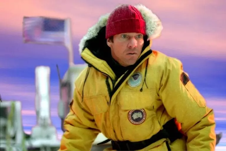 Dennis Quaid in de film The Day After Tomorrow in de Canada Goose Expedition Parka.