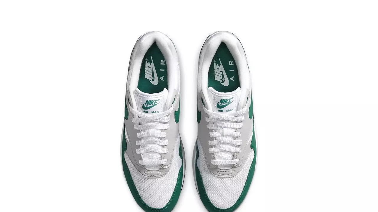 Skaistie un ikoniskie Nike Air Max 1 ms apavi atkal ir pieejami noliktavā