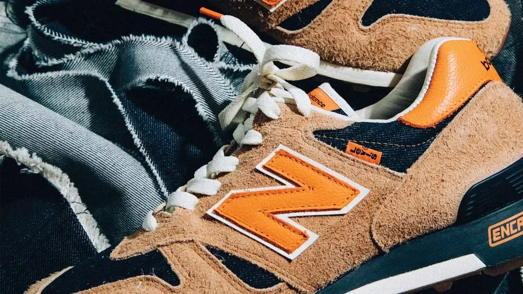 Levi's x New Balance