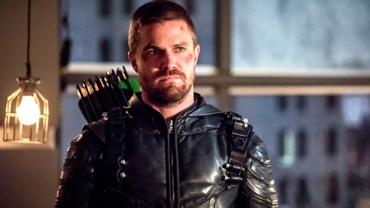 'Arrow', nako ea 8: ke kamoo letoto la li-superhero tsa DC le khonneng ho sebetsa ho fihlela qetellong