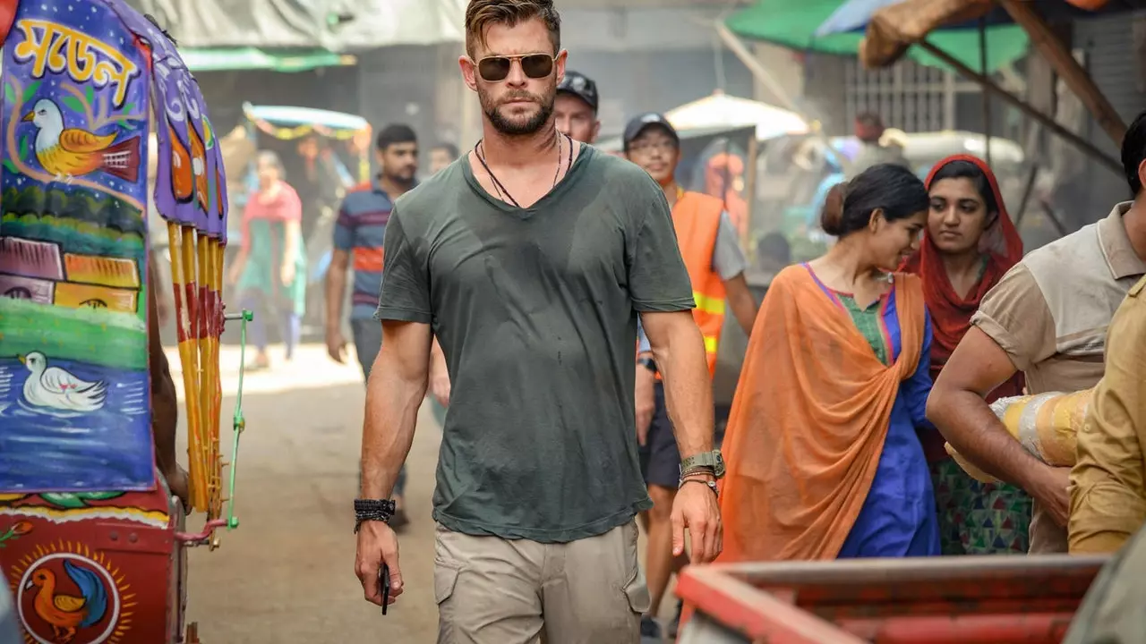 Tyler Rake: Ieu Kacamata Kacamata Chris Hemsworth Maké Dina Pilem