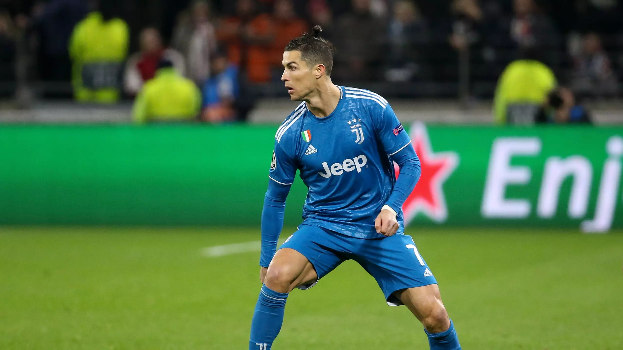 sherehe milango imefungwa.cristianoronaldo