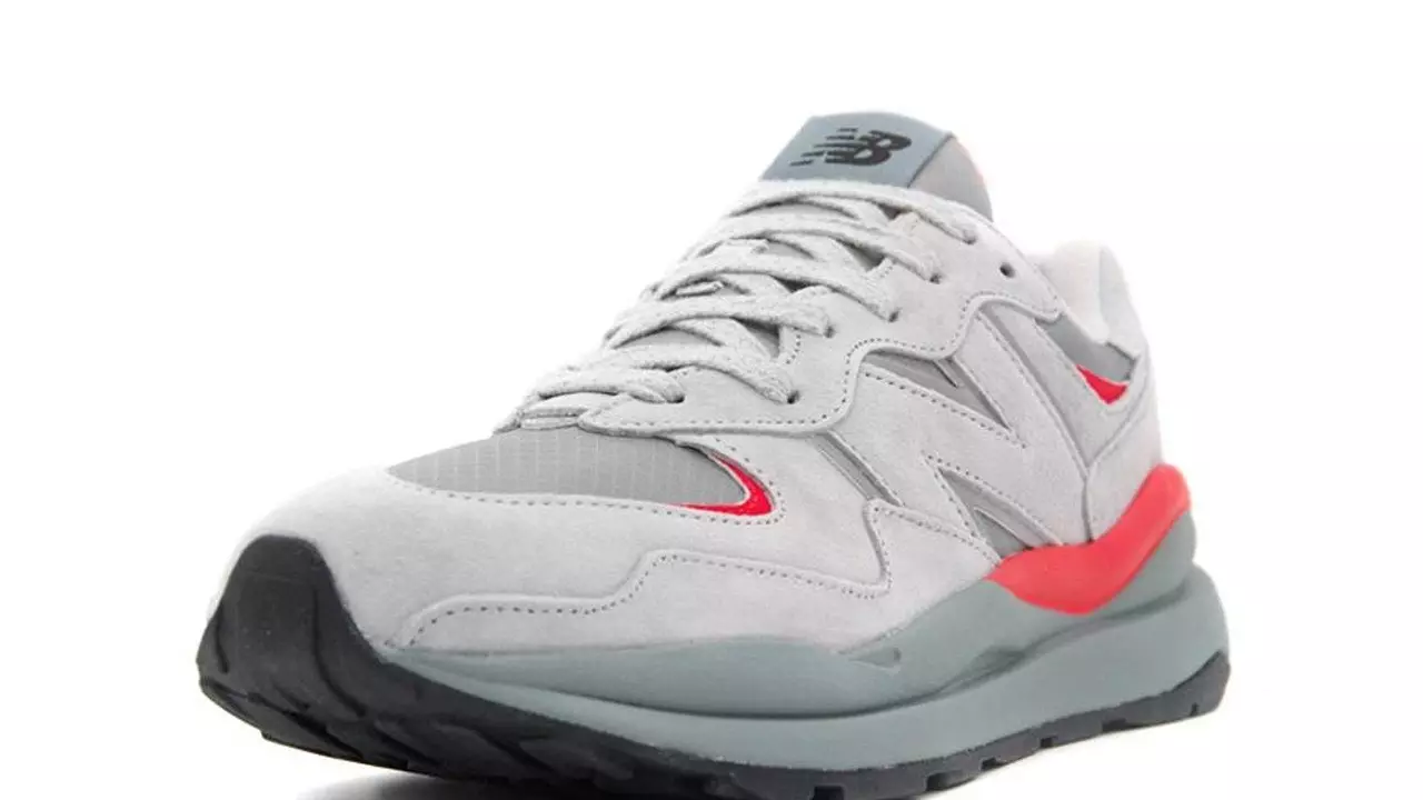 Kifurushi cha Ulinzi cha New Balance 5740 ni viatu ambavyo hutavivua majira yote ya baridi kali