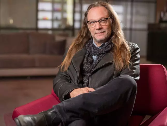 Greg Nicotero in relax position