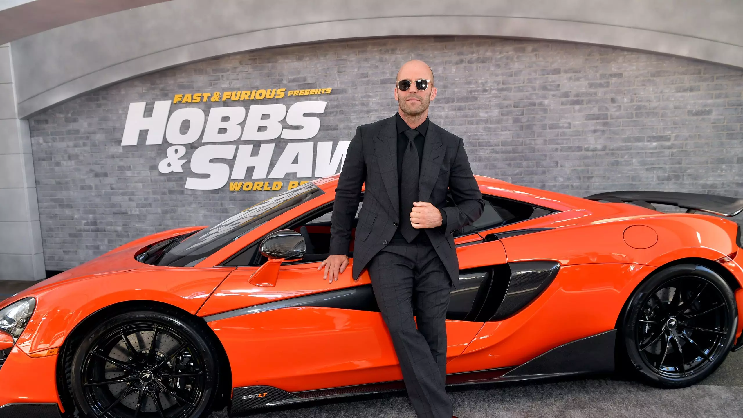 Jason Statham afite igaraje ryuzuye Jaguar Audi Ferrari Lamborghini…